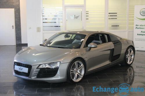 AUDI R8 R8 V8 4.2 FSI 430 Quattro