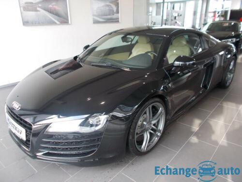 AUDI R8 R8 V8 4.2 FSI 420 Quattro